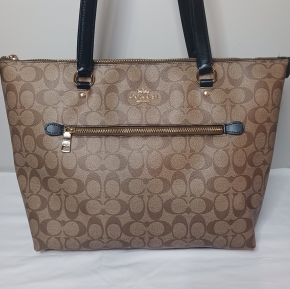 Coach | Bags | Coach Signature Leather Shoulder Bag | Poshmark
